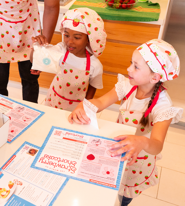 Strawberry Shortcake Chef Kit: Official Merch, Baking & Activity Kit ...